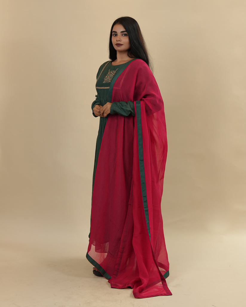Dark Green dress with chudi sleeves & dupatta – Belair